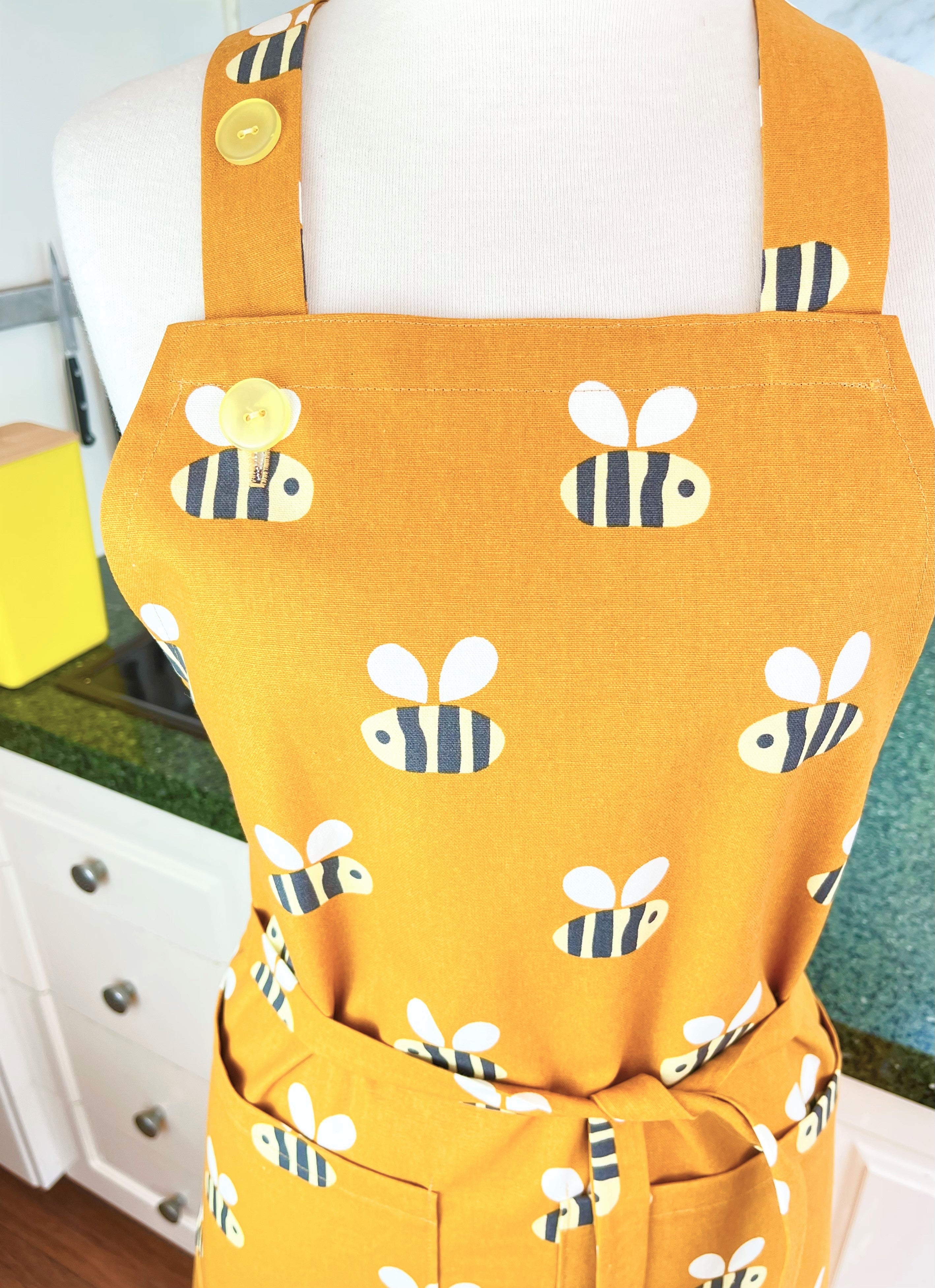 Big Bee Apron for Perfect Any Funky Baker – My Favourite Apron Co.